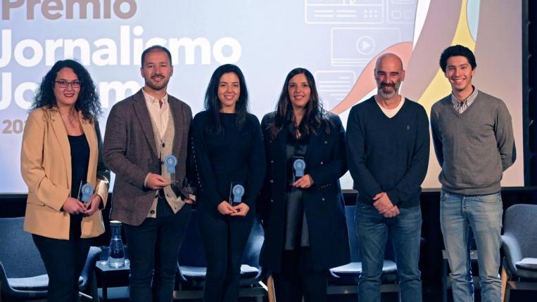 Young Journalism Award distinguishes a former student of the ...