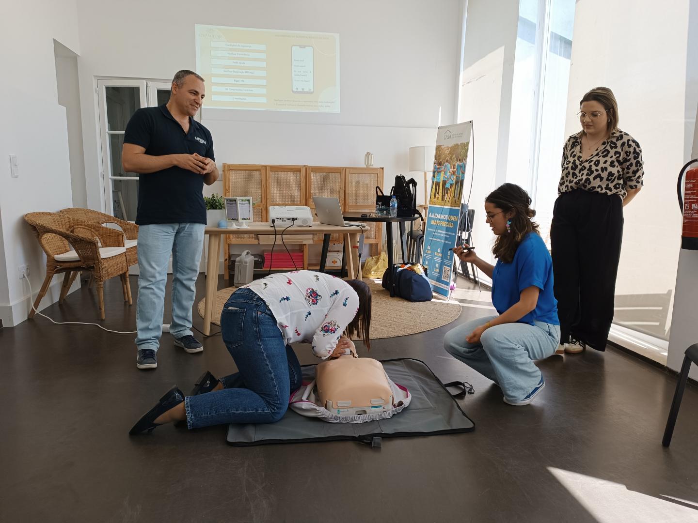 Saving Lives: Católica organises Basic Life Support Workshops in collaboration with CASA | UCP